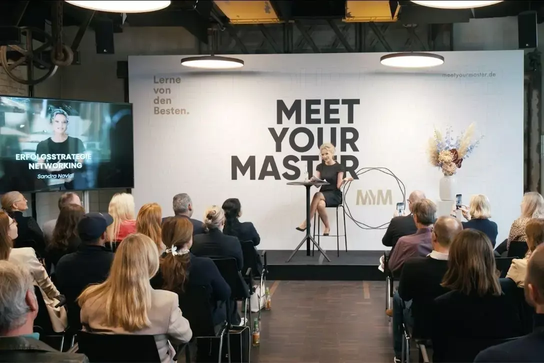 Sandra Navidi bei Meet Your Master Live! | Meet Your Master